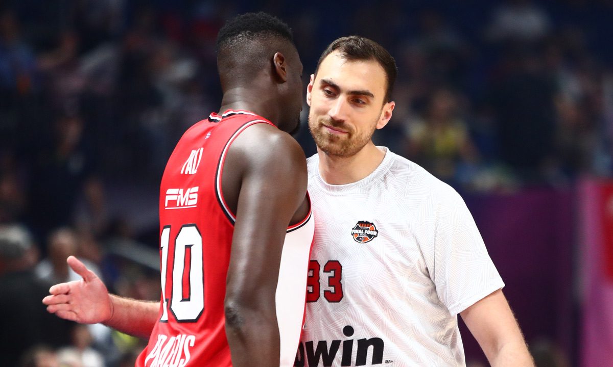 Είναι ο Χολ καλύτερος του Φαλ; - Μάλλον όχι, αλλά ο Ολυμπιακός σώθηκε ...